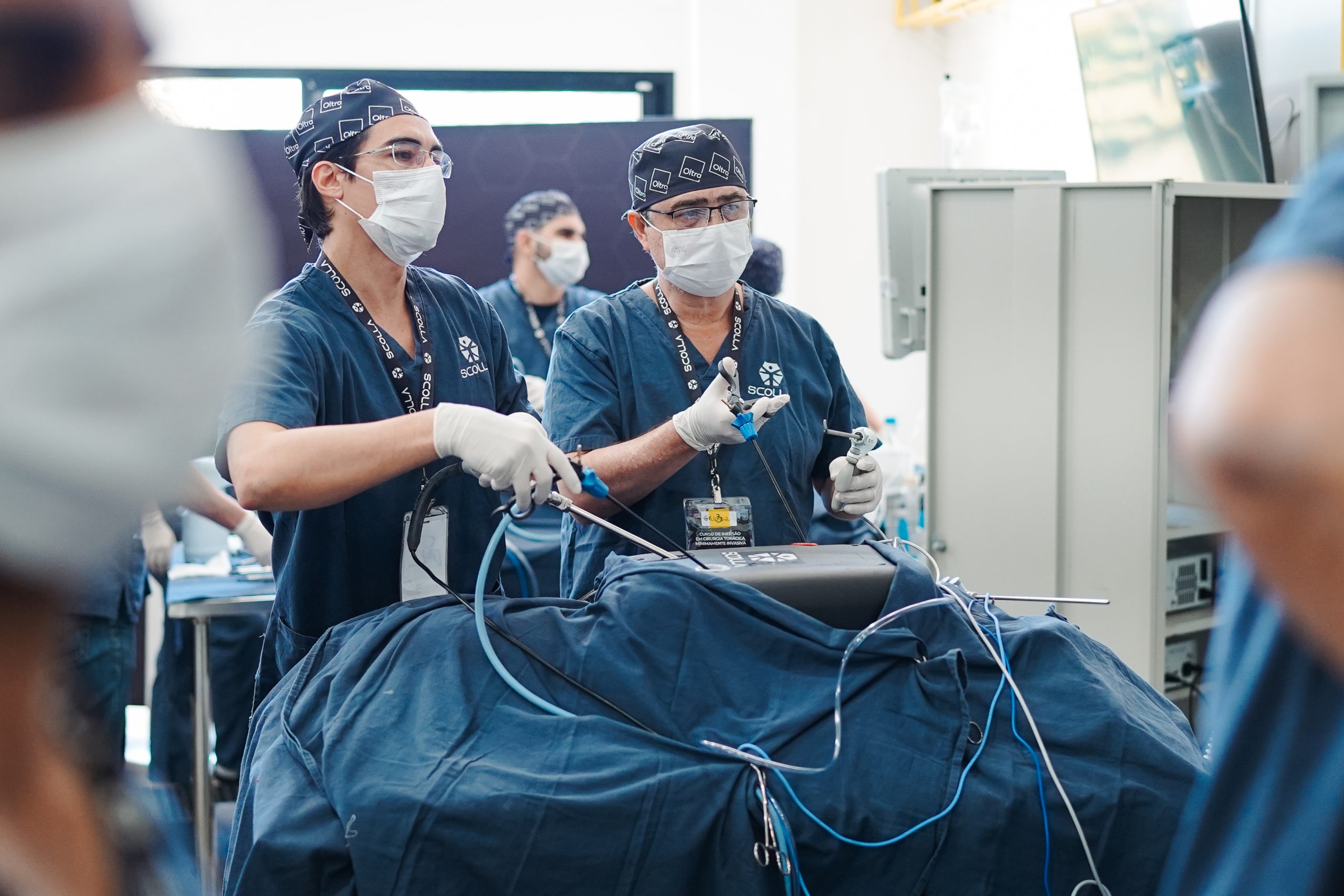 TIREOIDECTOMIA TRANSORAL – Scolla